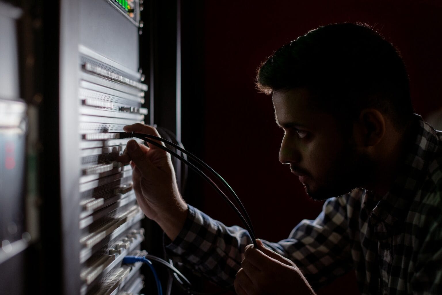 What does a systems engineer do? Roles and responsibilities