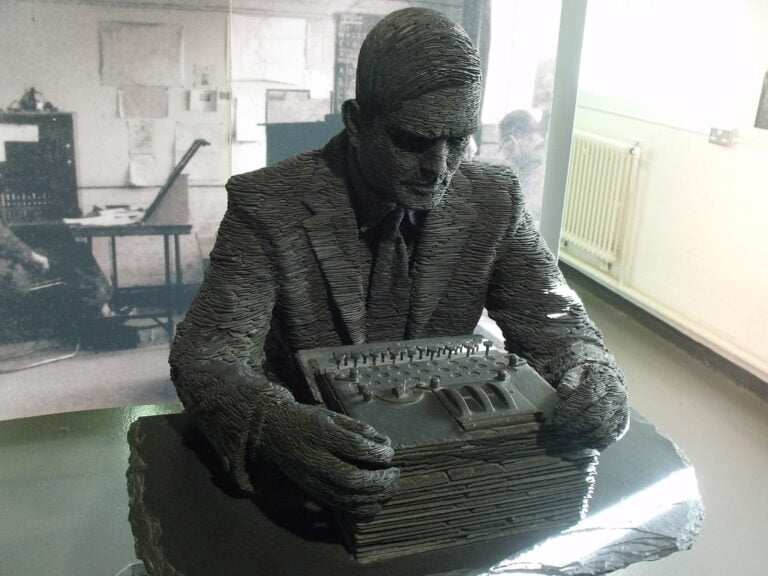 ¿Quién fue Alan Turing? El genio detrás de la informática