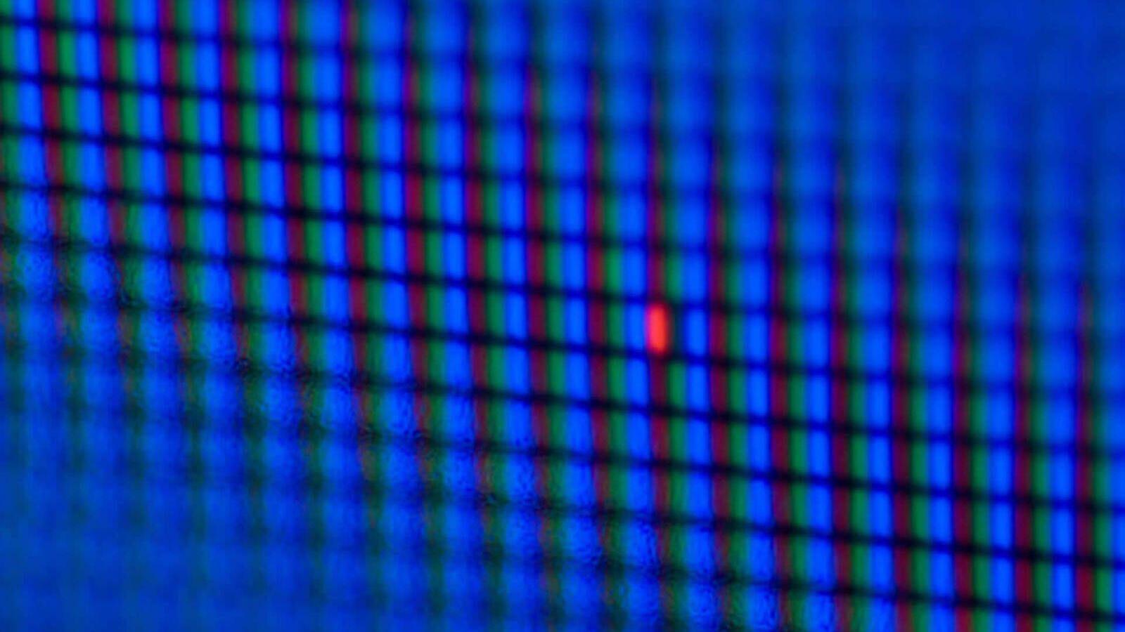 Dead pixels on the screen: how to detect them and what to do
